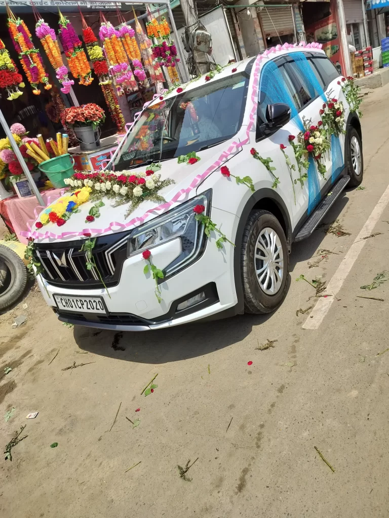 Flower bouquet flower car decoration - Flower N Petals
